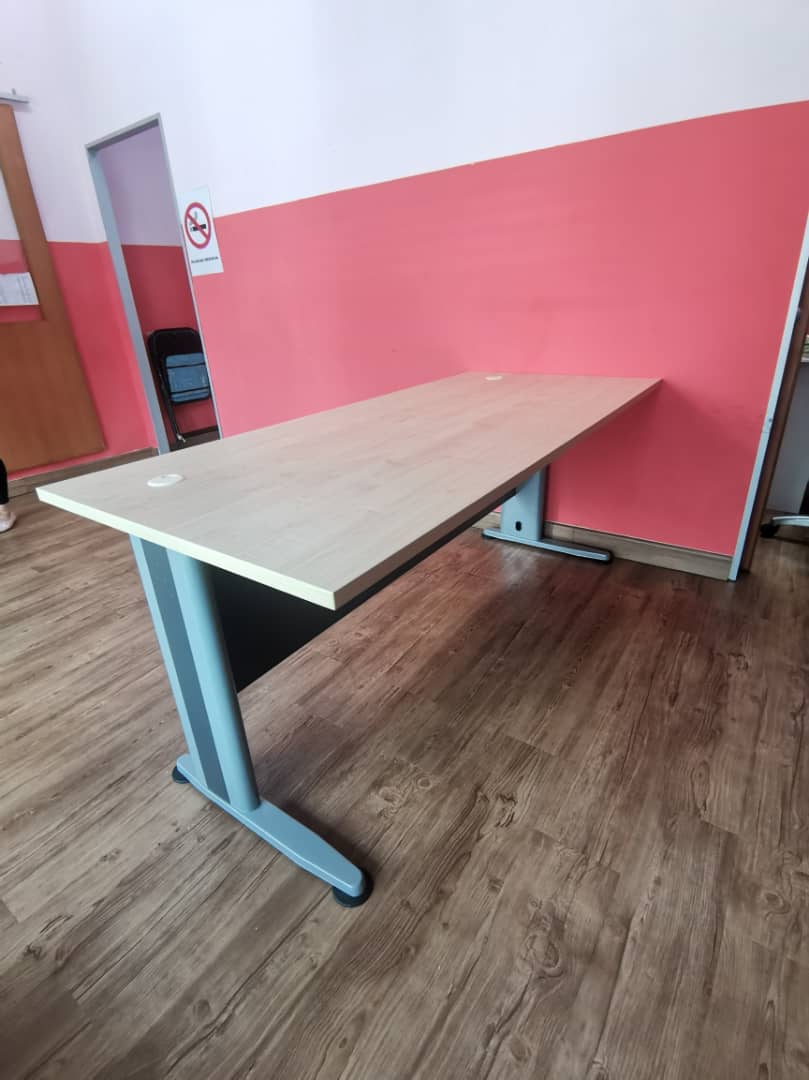 Office Table with J Metal Leg – V-TT 128/158/188 | 4–6 Feet