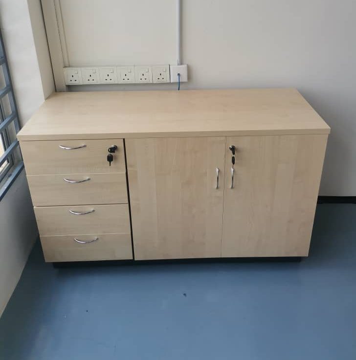 Switch Door + Fixed 4D Pedestal Side Cabinet | V-T-YDP 7124